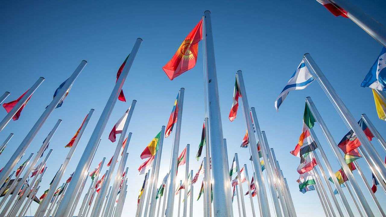 આ દેશોએ પોતાના રાષ્ટ્ર ધ્વજમાં ફેરફાર કરી અપનાવ્યા નવા ધ્વજ, આ હતા ...