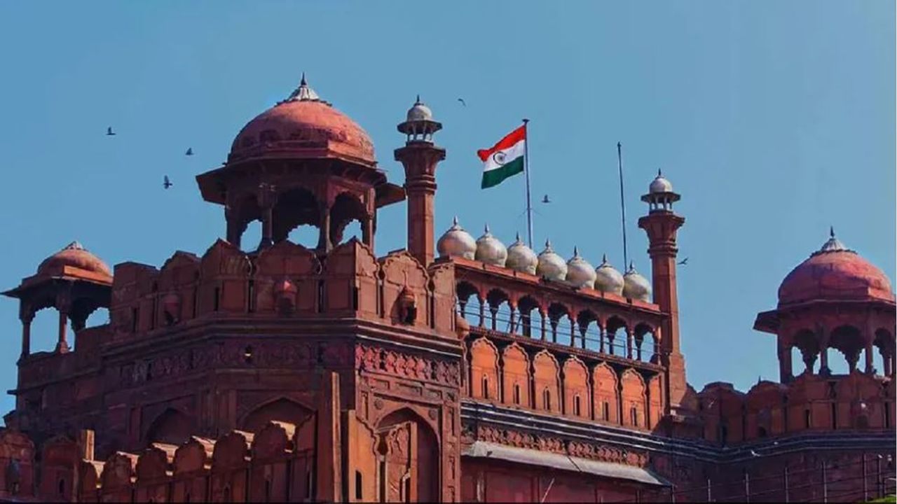 લાલ કિલ્લો બની ગયો અભેદ્ય કિલ્લો, સુરક્ષા એવી છે કે પક્ષી પણ ઘુસી ન શકે ...