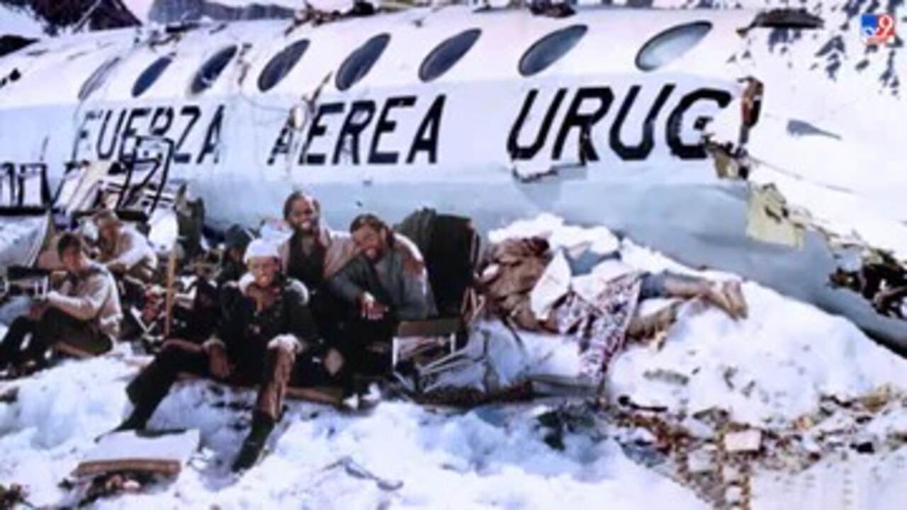 વિમાન ક્રેશમાં બચેલા યાત્રીઓની દર્દનાક કહાણી, 71 દિવસમાં જીવતા રહેવા ...